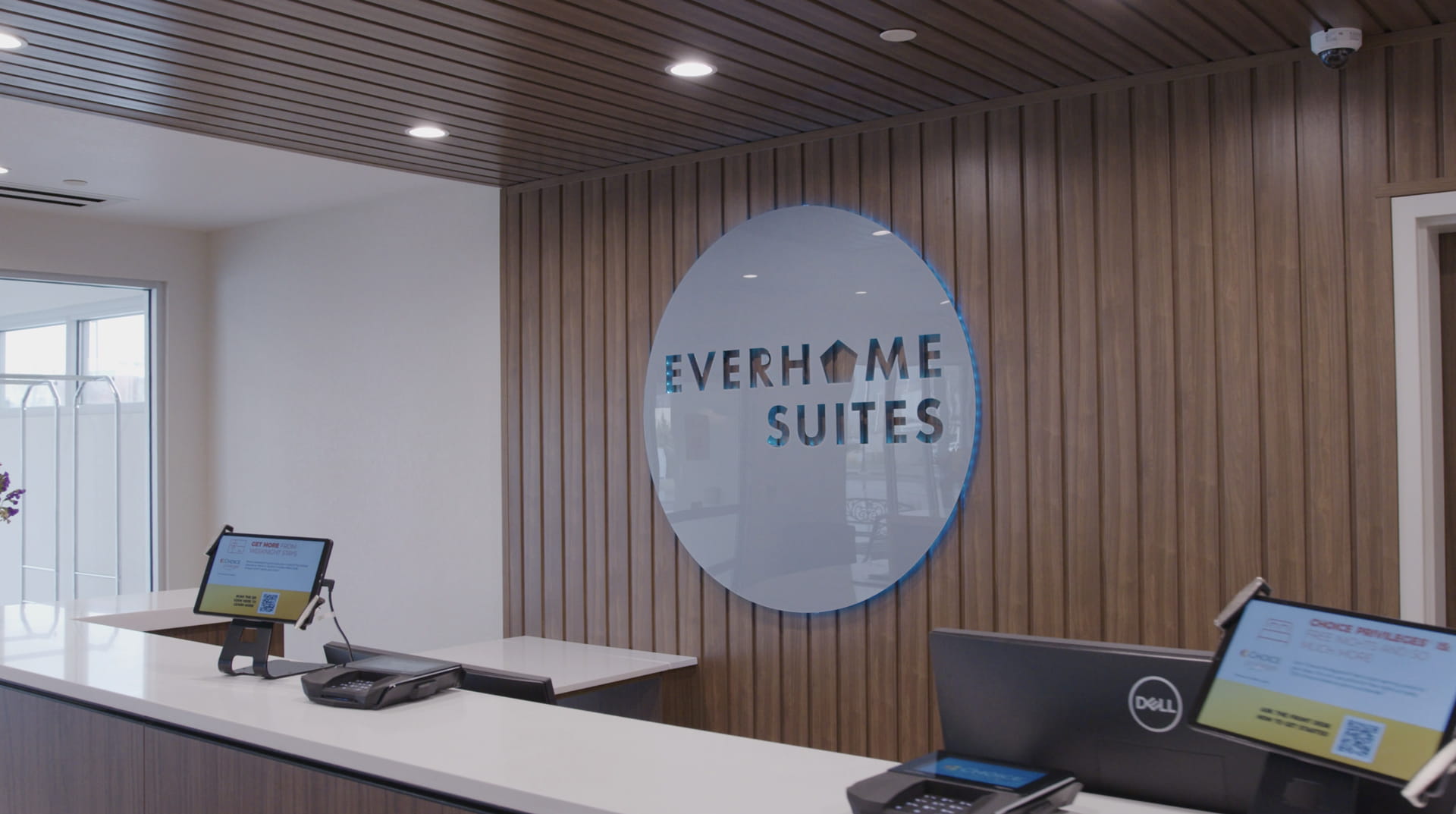 Everhome Suites
